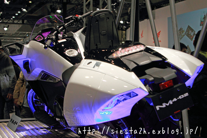 【金田バイク】新発売のホンダバイク「NM4-01」の未来感がハンパない！ | おにぎりまとめ