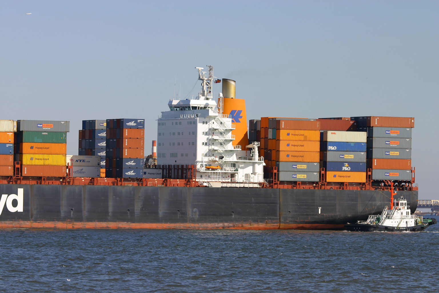 HAPAG LLOYD "STUTTGART EXPRESS" : SHIP PHOTO