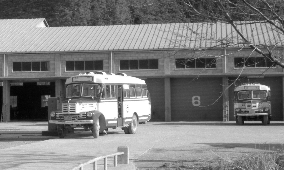 国鉄バス 写真 195 : UZ57