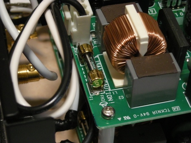 Isoclean Power Audio Grade Fuse : 今夜もエリア外