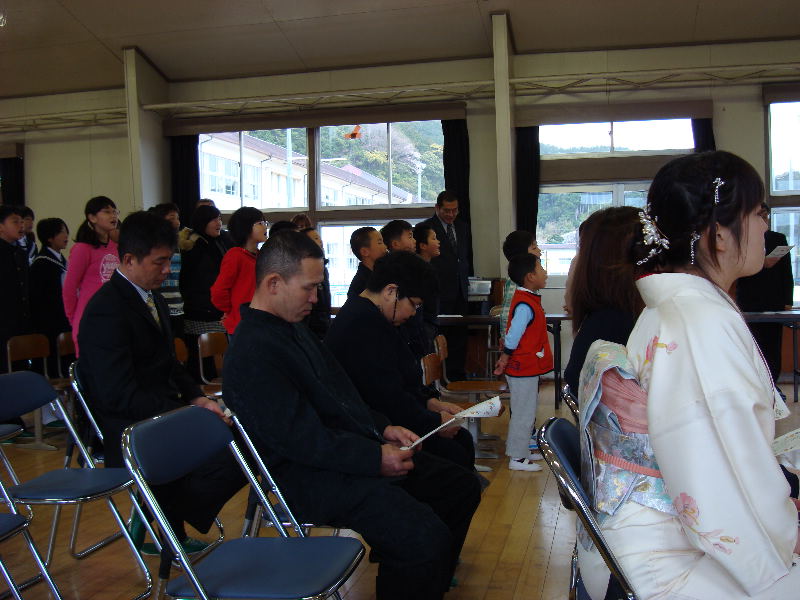 三木小学校の入学式に出席しました。 : 三鬼和昭の“日々是好日”