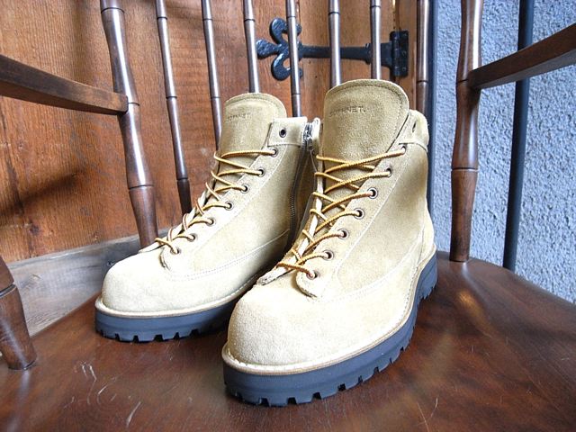 SOPHNET. × DANNER : UNDERPASS・・・Having fun!!!