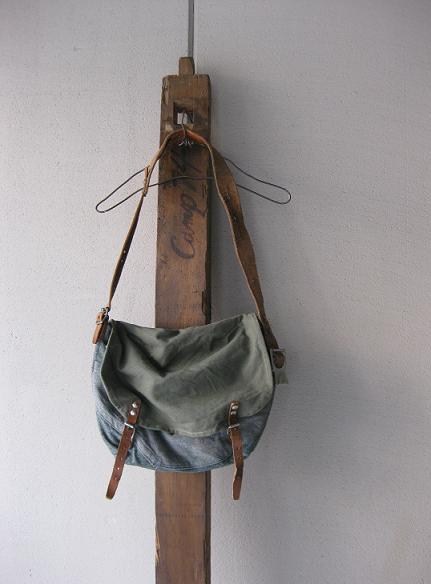 Key MIX SHOULDER BAG : 『Bumpkins putting on airs』