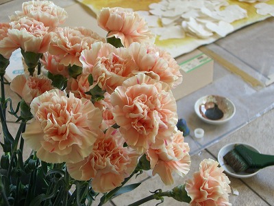 カーネーション ―アップルティー― （大輪） : HANATSUDOI