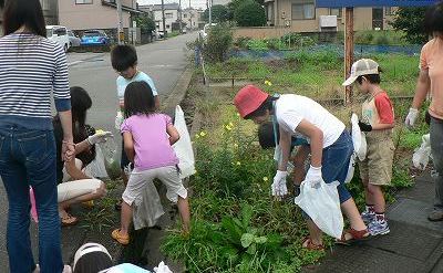 全市児童生徒ボランティアの日・戸板小児童クリーン活動 : 金沢市戸板公民館ブログ