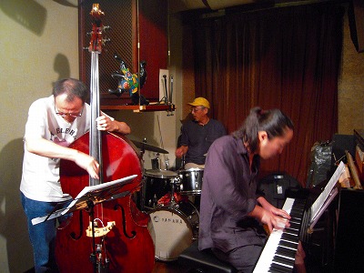 小泉高之トリオ : 咲かそうDiary