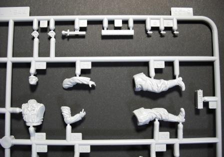 Dragon 6519 [1944年コヴェル、ウィーキング師団の兵士] : 模型慕情