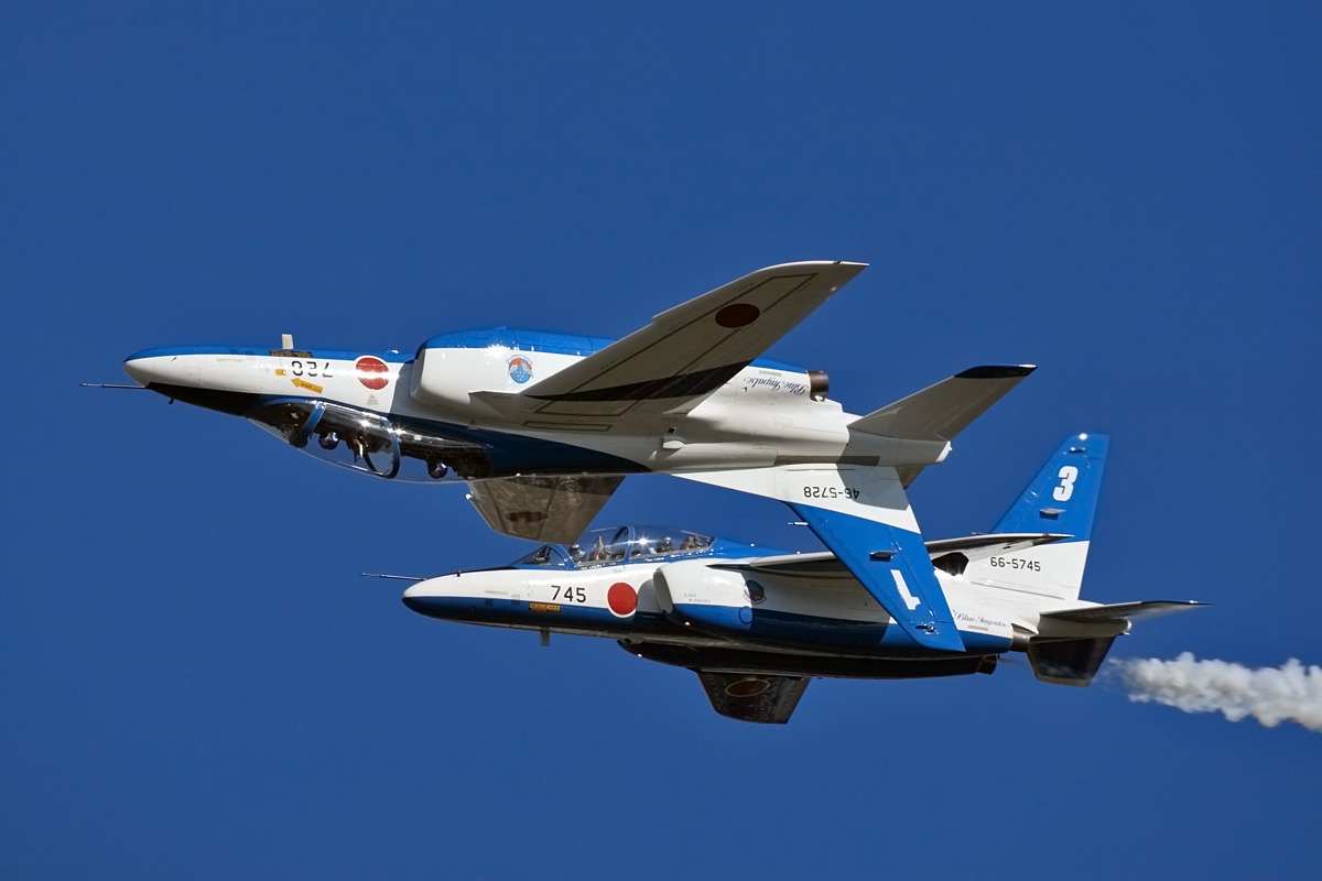 Blue Impulse Forever -50年の歩み- 小学館集英社プロダクション 価格比較: 皆川chu-bのブログ
