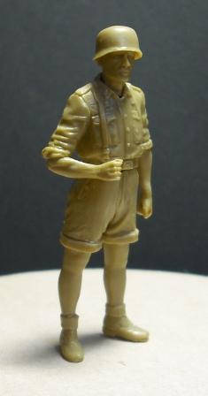 Tamiya 35304-Z [キューベルワーゲン・アフリカ仕様のラムケ旅団の兵士たち] : 模型慕情