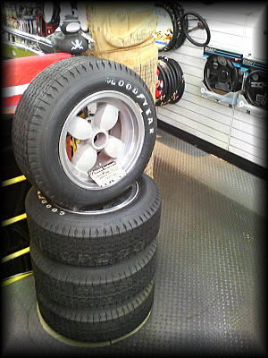 「へェ～ッ・・・・」 : "Live to like carburetor"