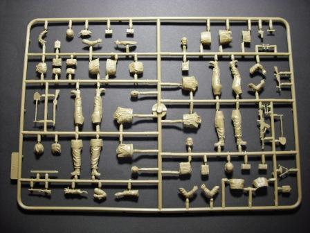 Master Box 3533 [イギリス軍空挺兵とオランダの男] : 模型慕情