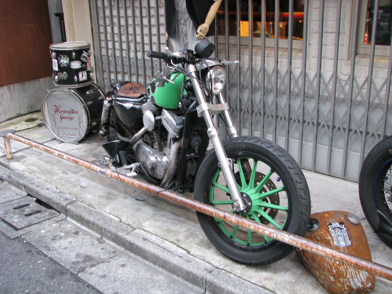 Huntington Garage 原宿店 : VENOM