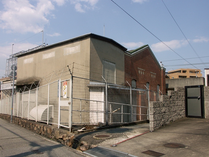 阪急電鉄宝塚南口変電所 : 近代建築Watch