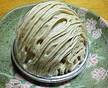 立川：「ロートンヌ」のサバランはスポイト（ラム酒入り）付きだ～w(ﾟoﾟ)w！ : CHOKOBALLCAFE