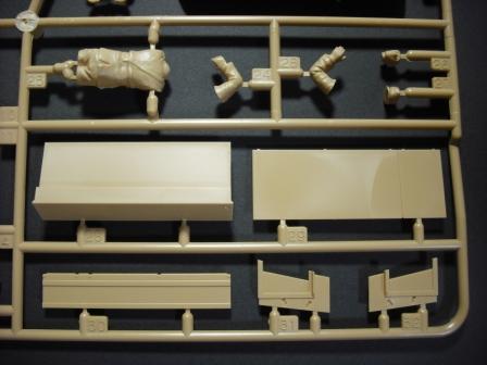 Tamiya 35310-E [フィンランド軍突撃砲兵半身像] : 模型慕情