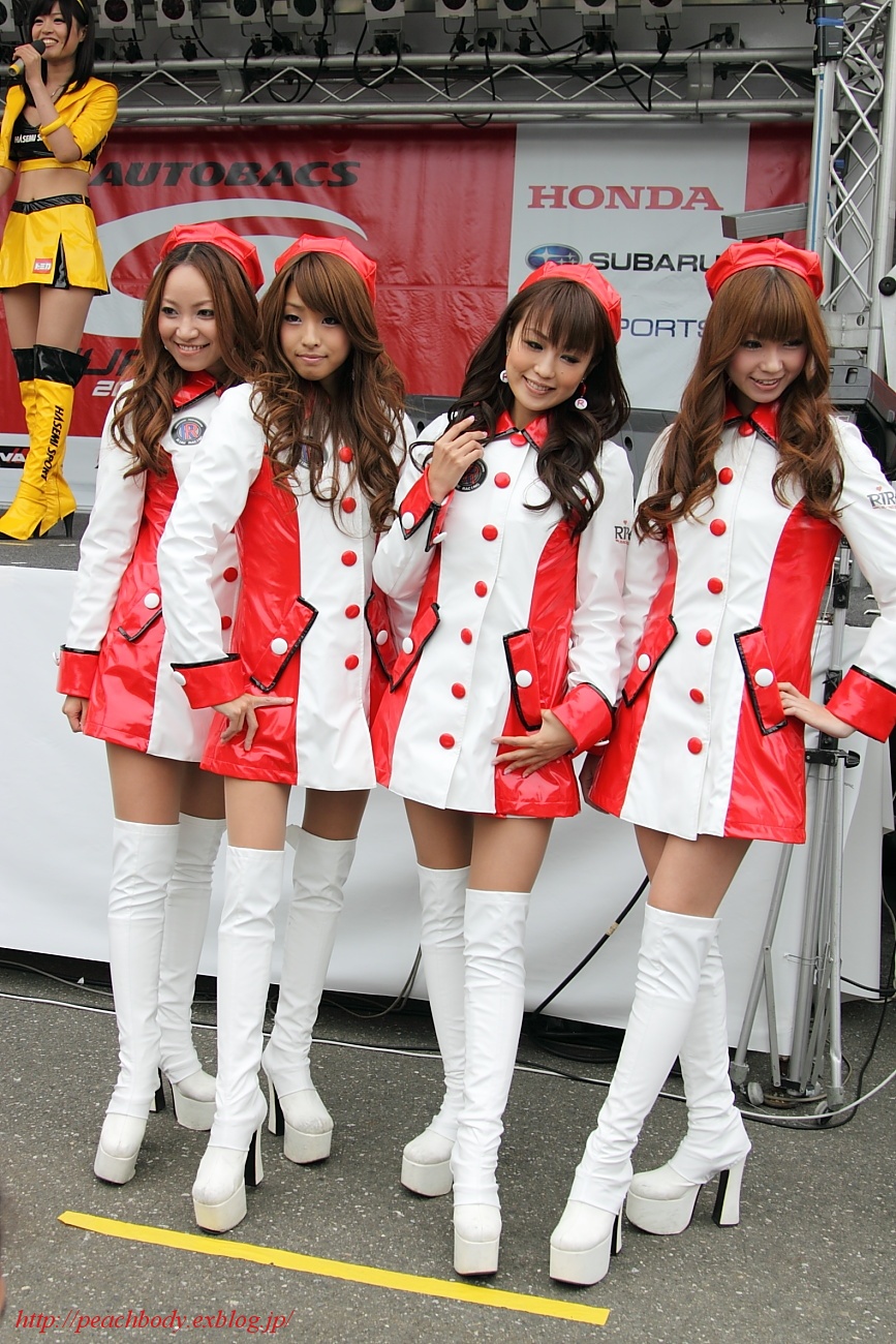 RIRE RACING GIRLS 黒沢美怜さん : Peach Body