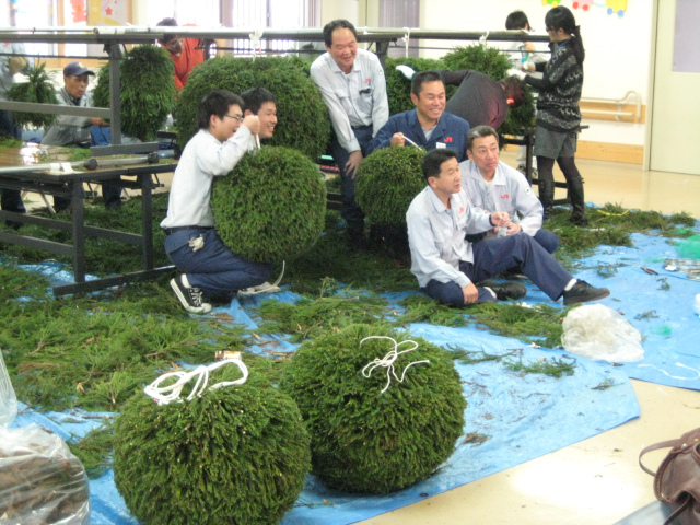 杉玉づくり : オビダラ日記～飫肥杉ダラケのまちづくり～