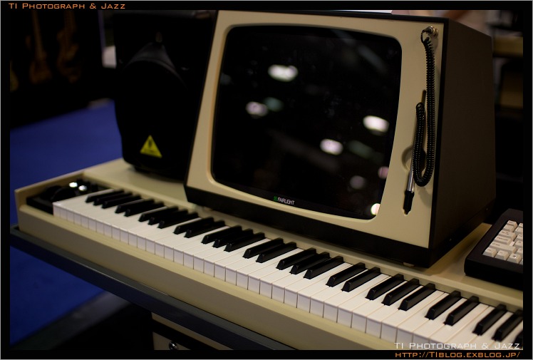 フェアライトCMI 復刻版 (Fairlight CMI-30A) : TI Photograph & Jazz