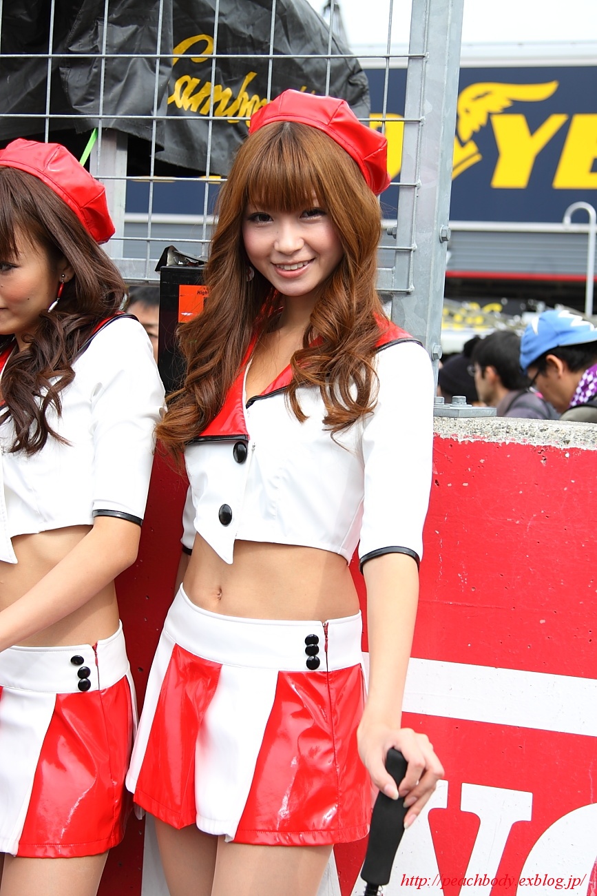 RIRE RACING GIRLS 佐崎愛里さん : Peach Body