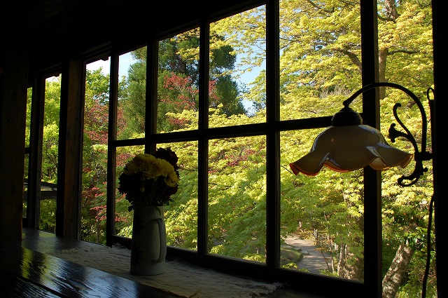 茶房 天井棧敷 : 雲母（KIRA）の舟に乗って