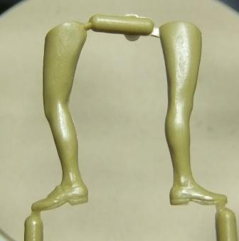 Master Box 3557 [ドイツ空軍女性補助員、或いはミリタリーフィギュア=ホモソーシャル性の緩やかな解体] : 模型慕情