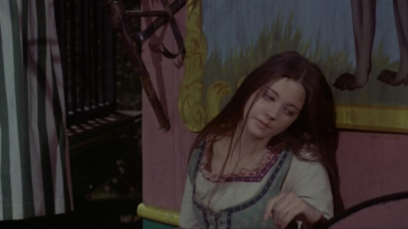 リン・フレデリック（Lynne Frederick）「吸血鬼サーカス団（Vampire Circus）」（1972）《前編》 : 夜ごとの美女