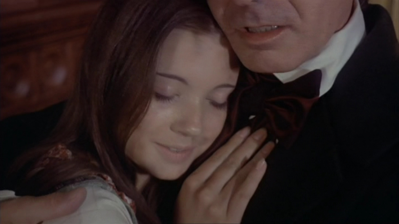 リン・フレデリック（Lynne Frederick）「吸血鬼サーカス団（Vampire Circus）」（1972）《前編》 : 夜ごとの美女