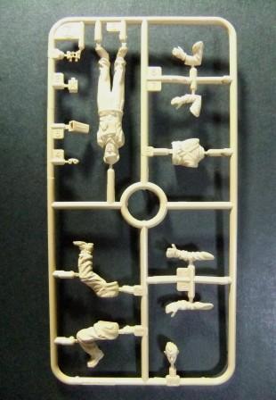 Tamiya 35176=89697-Z [パンサーG後期型のSS戦車兵] : 模型慕情