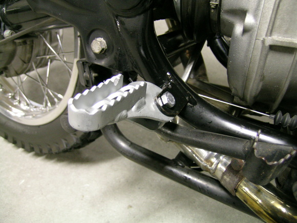 R80G/Sのペグ交換 : 趣味的二輪散財日記