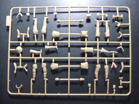 Master Box 3599 [ヴェトナム戦争期のアメリカ兵とヴェトナムの少女] : 模型慕情