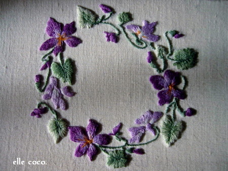 すみれの刺繍 完成♪ : Choisir!c'est l'eclair・・