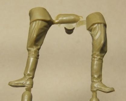 Tamiya 89767=ICM 48084 [1/48 ソヴィエト空軍パイロットと地上勤務員、或いは文学少女の不在] : 模型慕情