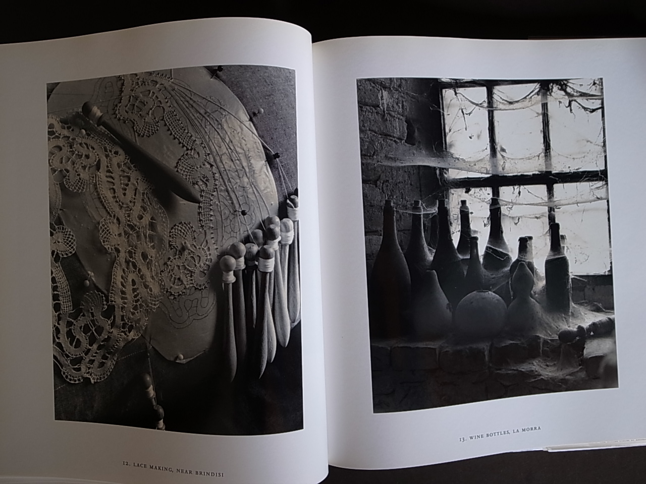 ITALY IN THE SHADOW OF TIME / Linda Butler : Books & Things