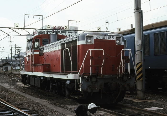 八王子機関区 EF65＆DE10 1990年頃 : 我が心の国鉄時代