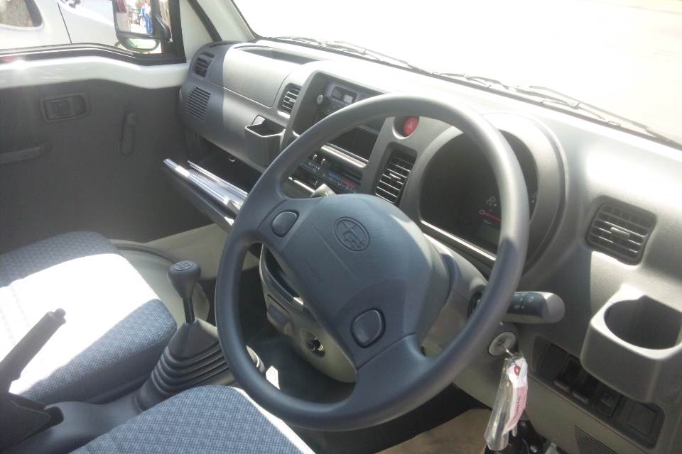 スバル サンバートラック TB 5MT 4WD 展示中(軽トラック） : 中野自動車商会 中野忠浩のブログ（燕市）0120-559-154