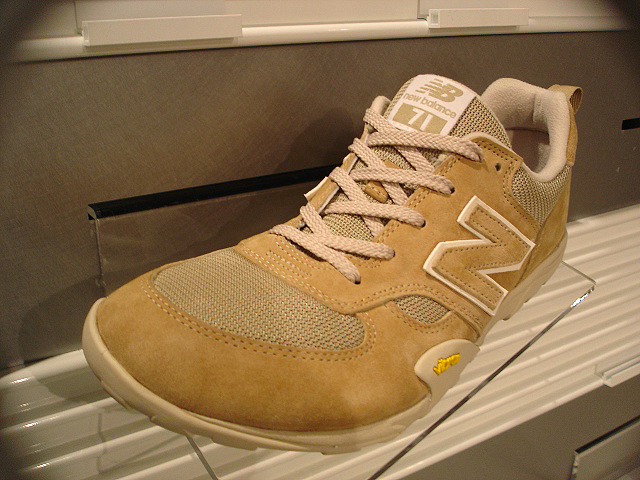 NEW : new balance [ML71] LIMITED EDITION "BEIGE & NAVY" !! : HOME TOWN ...