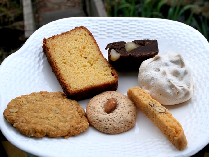 Assorted home baked sweets : ブルーマウンテンの暮らし