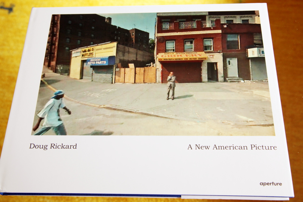 Doug Rickard 「A New American Picture」 : roshinbooks.blog