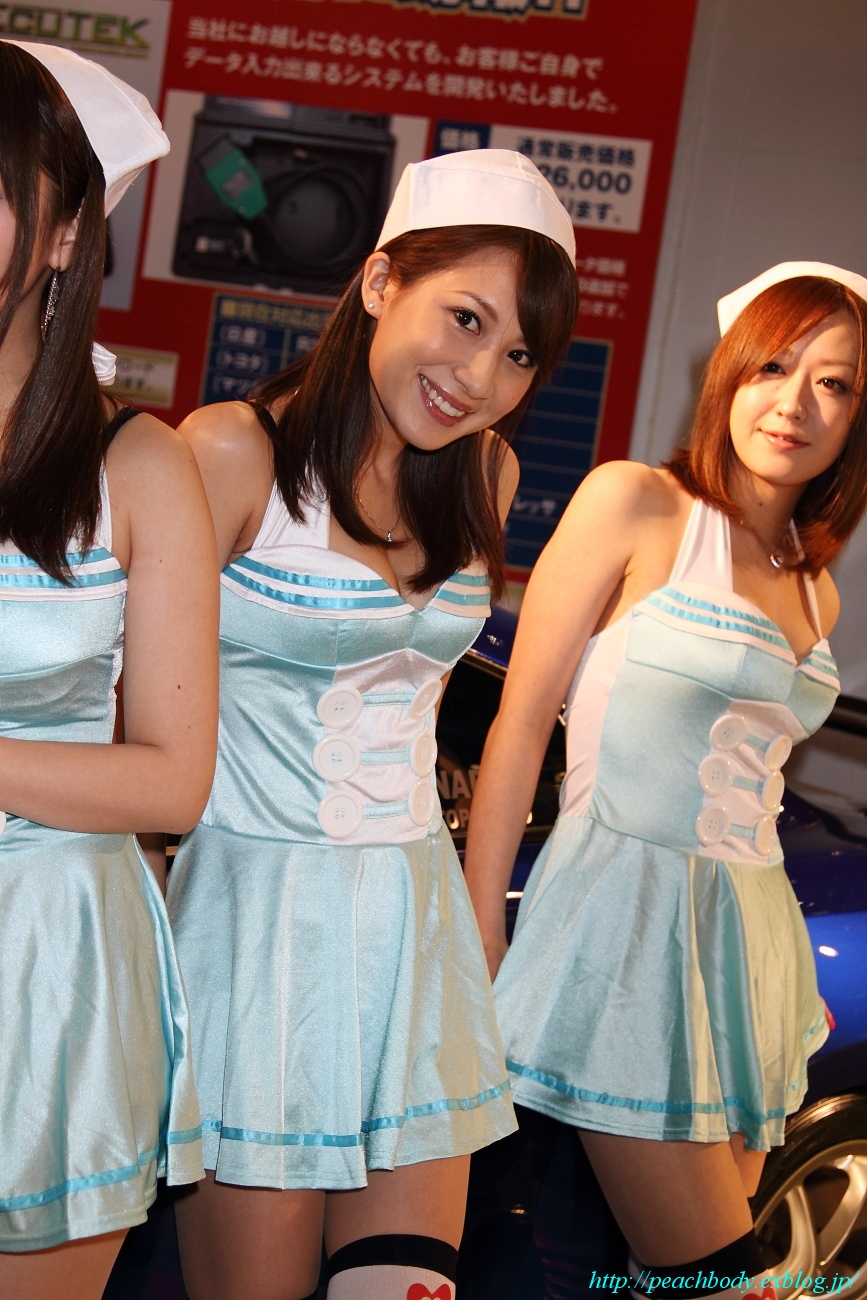 佐伯由香 さん（CLUB-RH9チューンドPRO SHOPグループ ブース） その1 : Peach Body