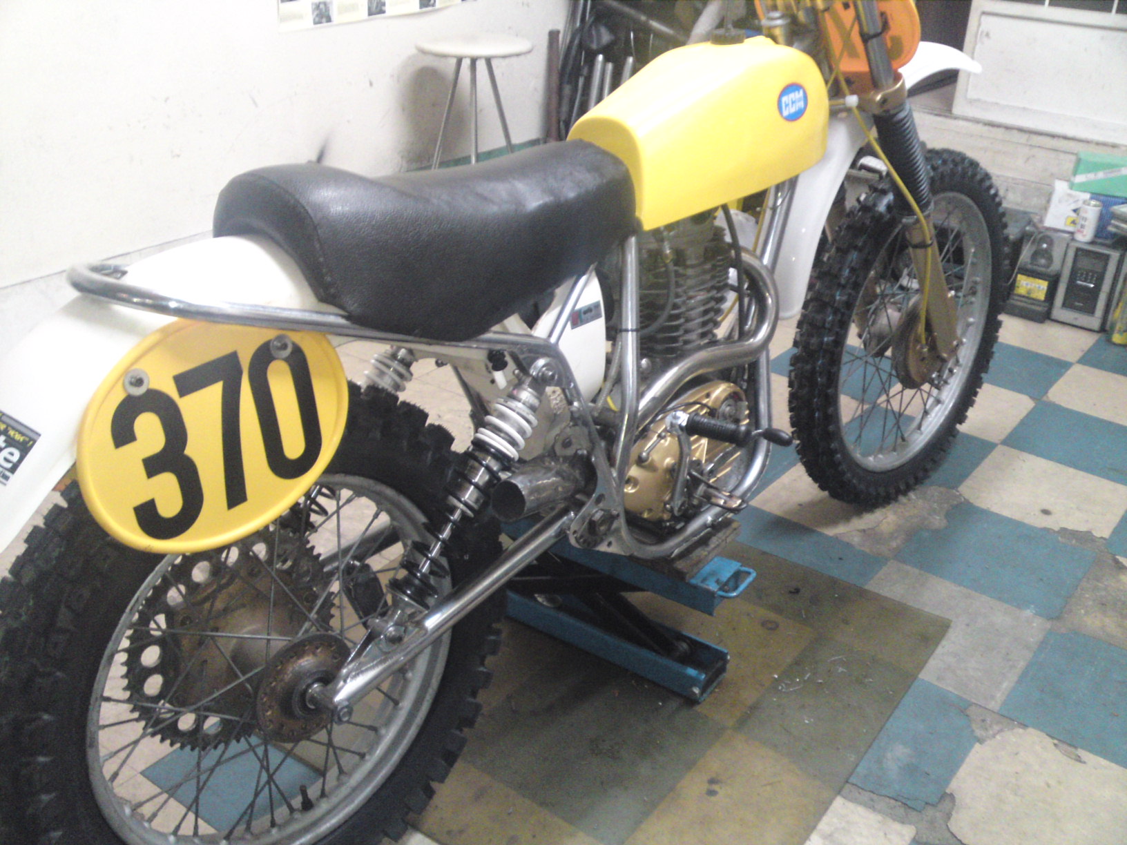 CCM B50 MX : タイガーワークス モーターサイクルズ