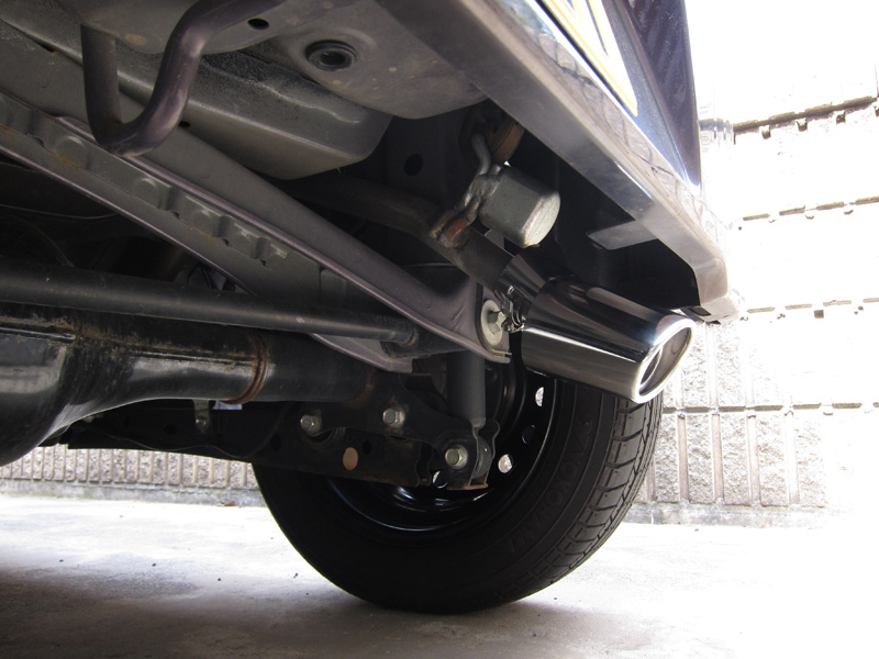 ミライース マフラーカッター取付 : まっくろの写真日記