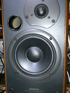 ONKYO D-072A : ぶつぶつ