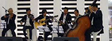 クロンチョンのコンサート：Jempol Jenthik Orkes Keroncong (JJOK) （インドネシアの音楽） : exblog ...