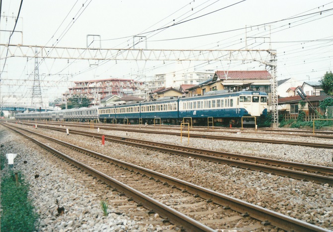 「私のきたかまくら」（番外録・E217あれこれ）※記事再修正済 : 赤い電車は白い線