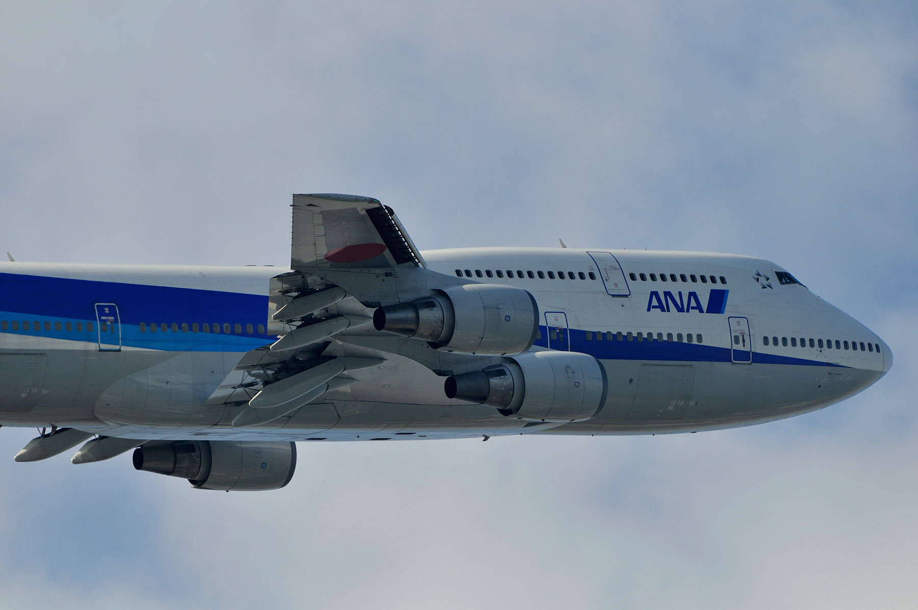 BOEING 747-400D / JA8963 : SKY LOUNGE GARDEN -transporter side-