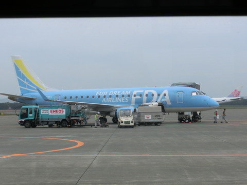 母娘 はちゃめちゃ旅行記 札幌編 最終回（笑） : ネコ。ねこ。猫の子。よく寝た子の母さんの部屋