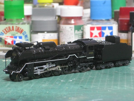 D51 824（長野時代・末期）の製作（その2・了） : 赤い電車は白い線