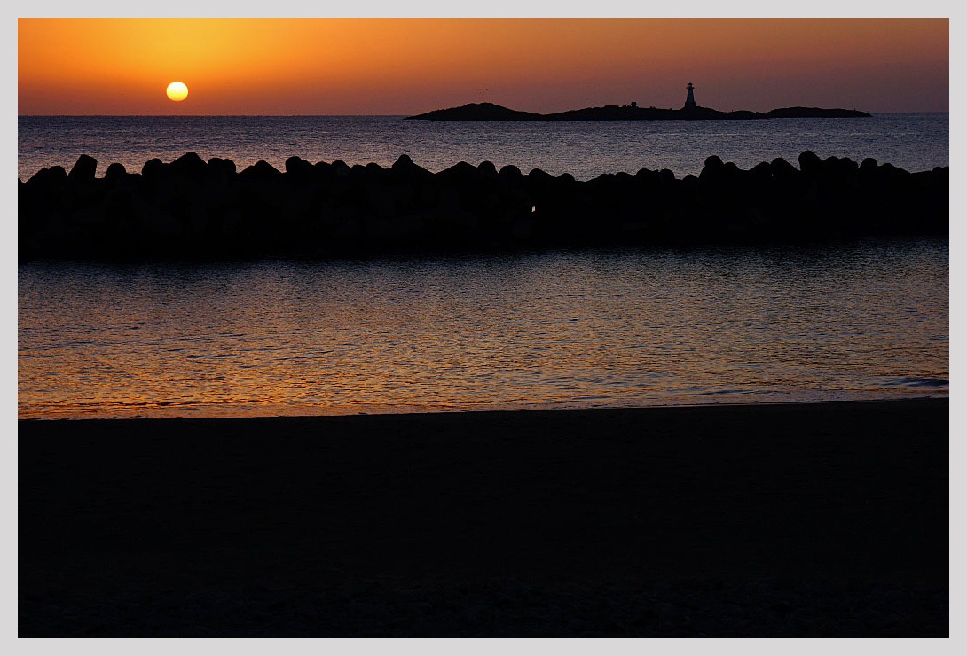 宮崎・美々津の朝陽 : MAGの写真創庫