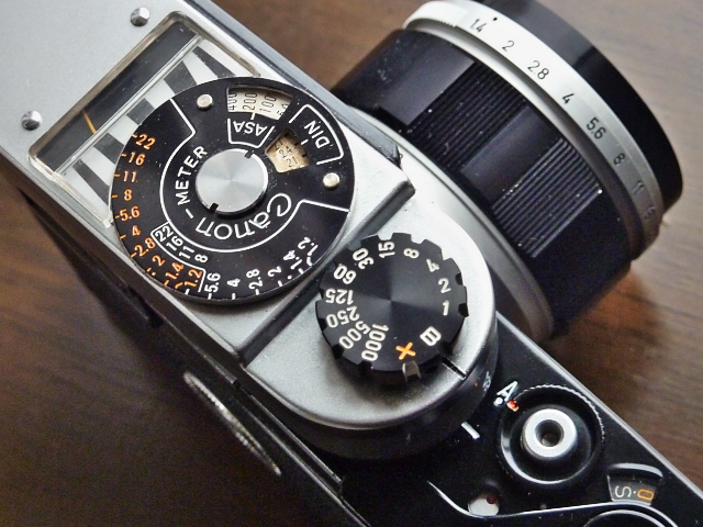 変身願望をかなえる外部露出計◇ Canon P (ポピュレール) 編 変身願望をかなえる外部露出計◇ Canon P (ポピュレール) 編