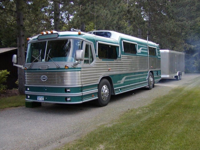 Bus, Bus motorhome, Vintage travel trailers